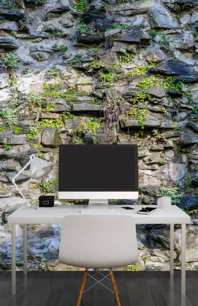 Behang met een begroeide muur - Fotobehang