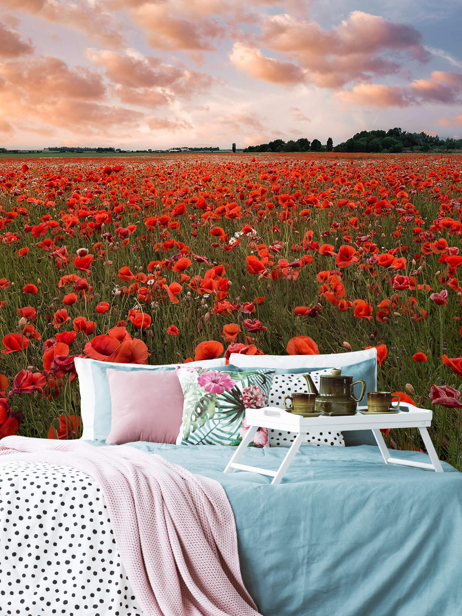 Poppy field in Sweden - Fotobehang